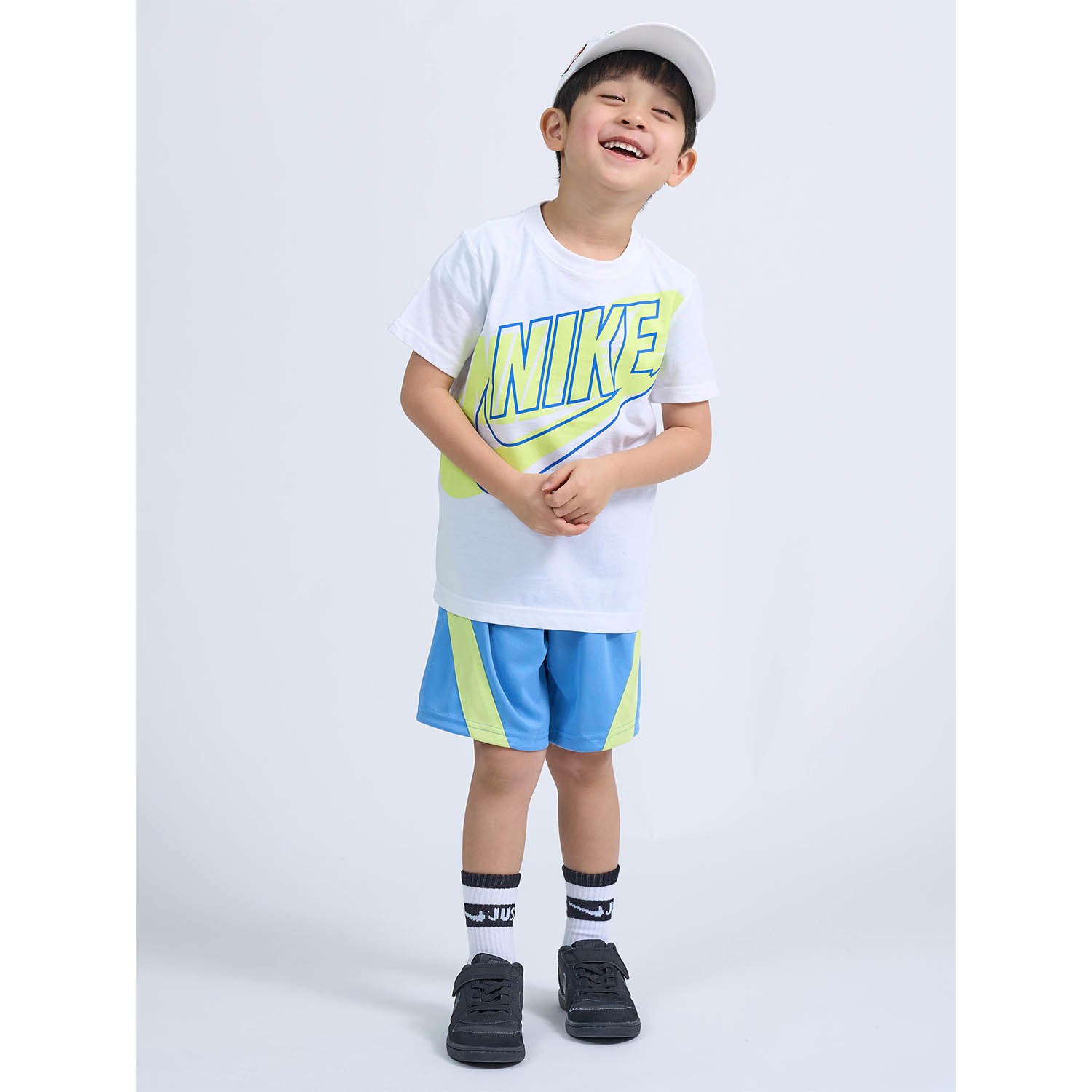Nike（ナイキ）｜キッズ(105-120cm) セット商品 NIKE(ナイキ) NKB B NSW ON THE MOVE PT SHORT アイテム詳細｜ROOKIE KIDS（ルーキー ...